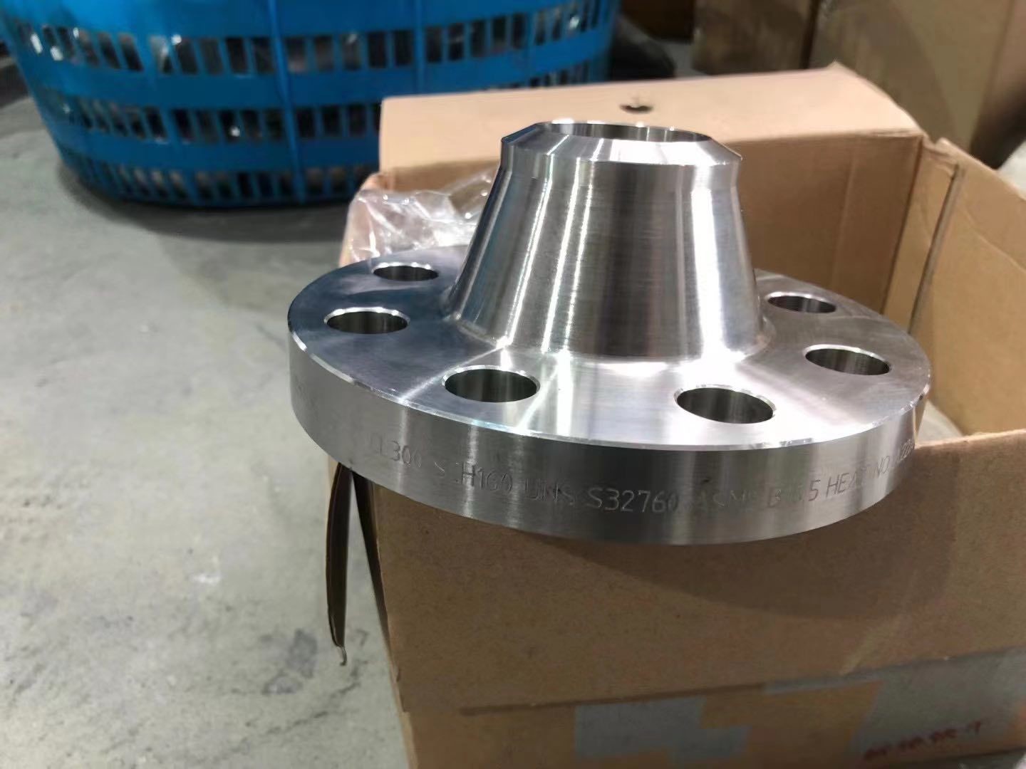 32760 WN Flange ASME B16.5 300# 6”Flanges